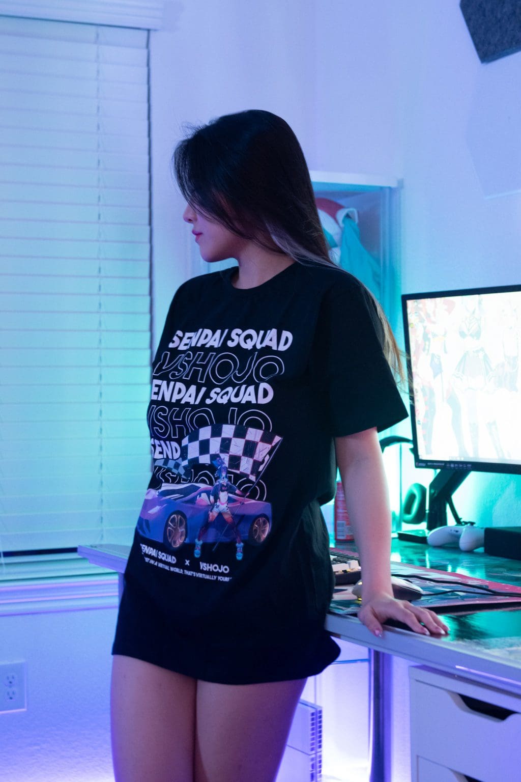 VShojo x Senpai Squad: Projekt Melody Shirt – Senpai Squad