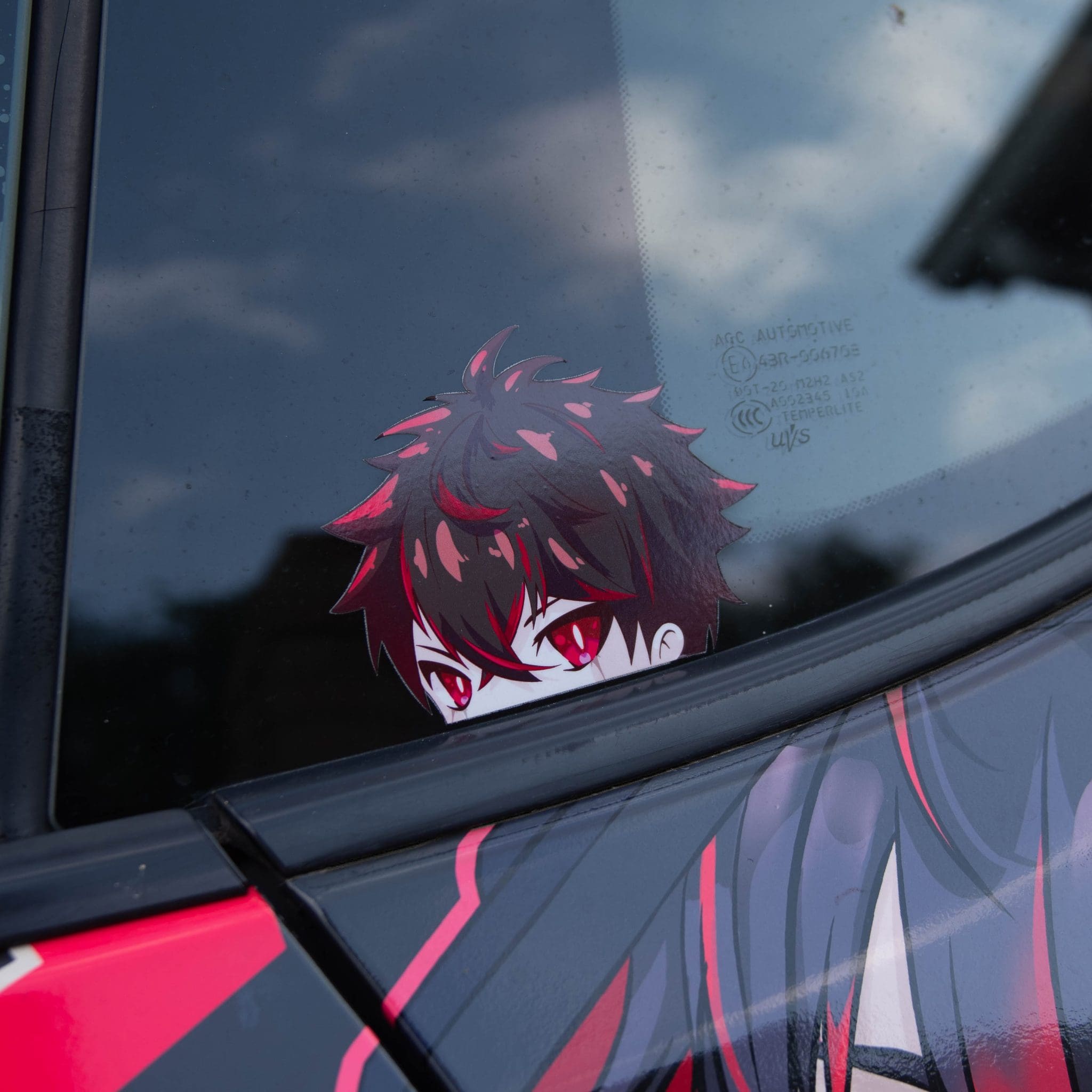 VShojo x Senpai Squad: Kuro Peeker – Senpai Squad